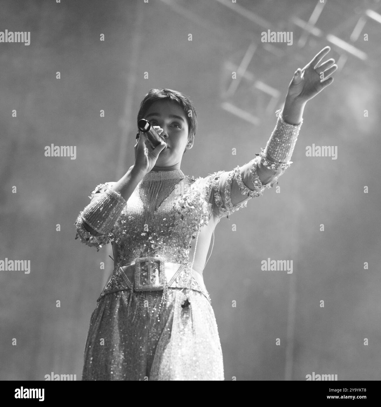 Singer Aye Alfonso performs during the Hispanic Heritage concert at ...