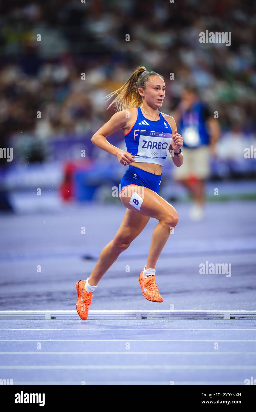 Alessia Zarbo participating in the 10.000 meters at the Paris 2024 ...
