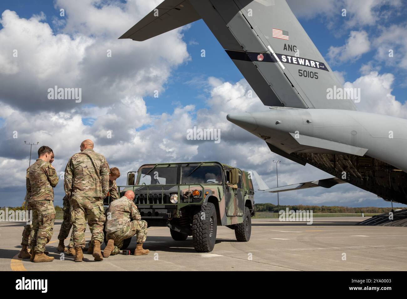 New York Army National Guard Soldiers assigned to the 27th Infantry ...