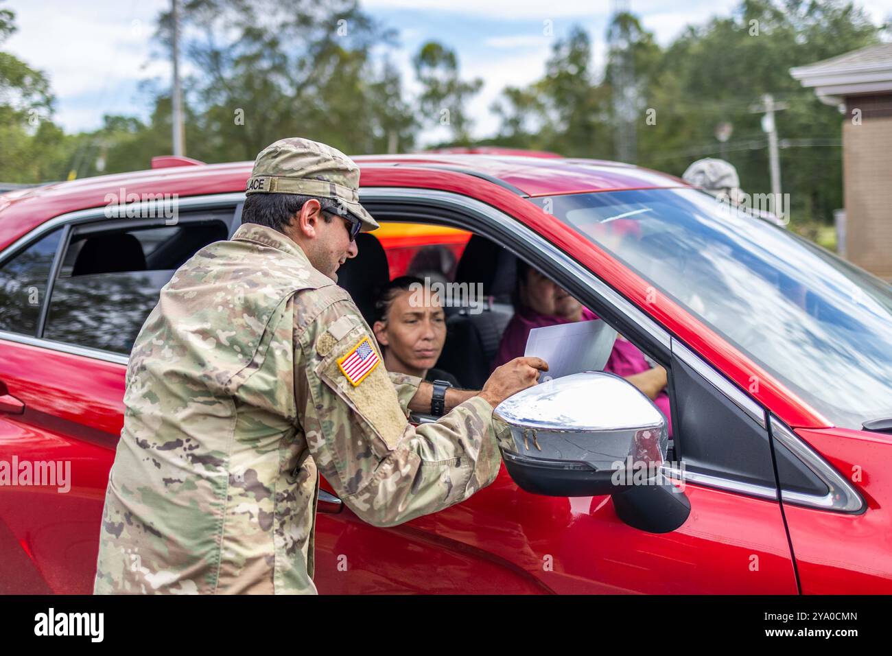 Columbia, South Carolina, USA. 1st Oct, 2024. U.S. Soldiers assigned to ...