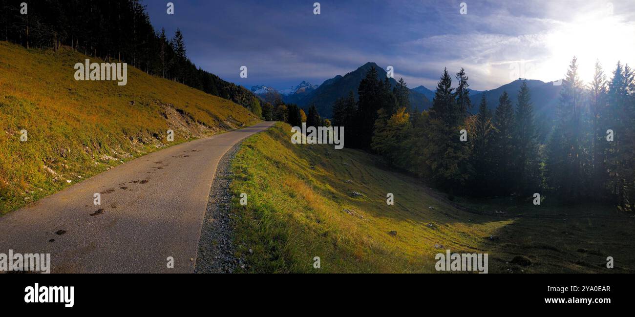 Landscape mountains hiking trails hi-res stock photography and images ...