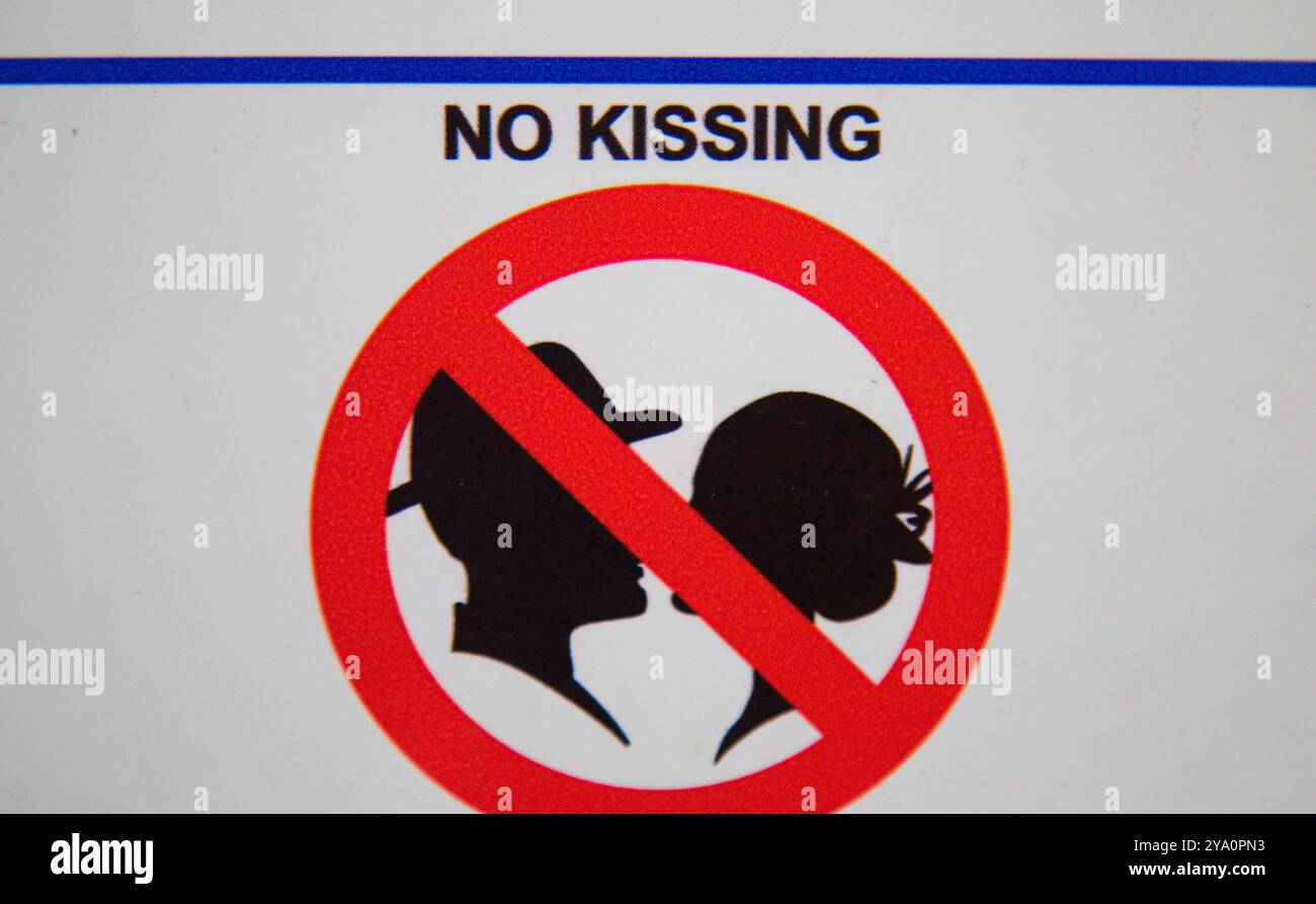 No kissing sign hi-res stock photography and images - Alamy