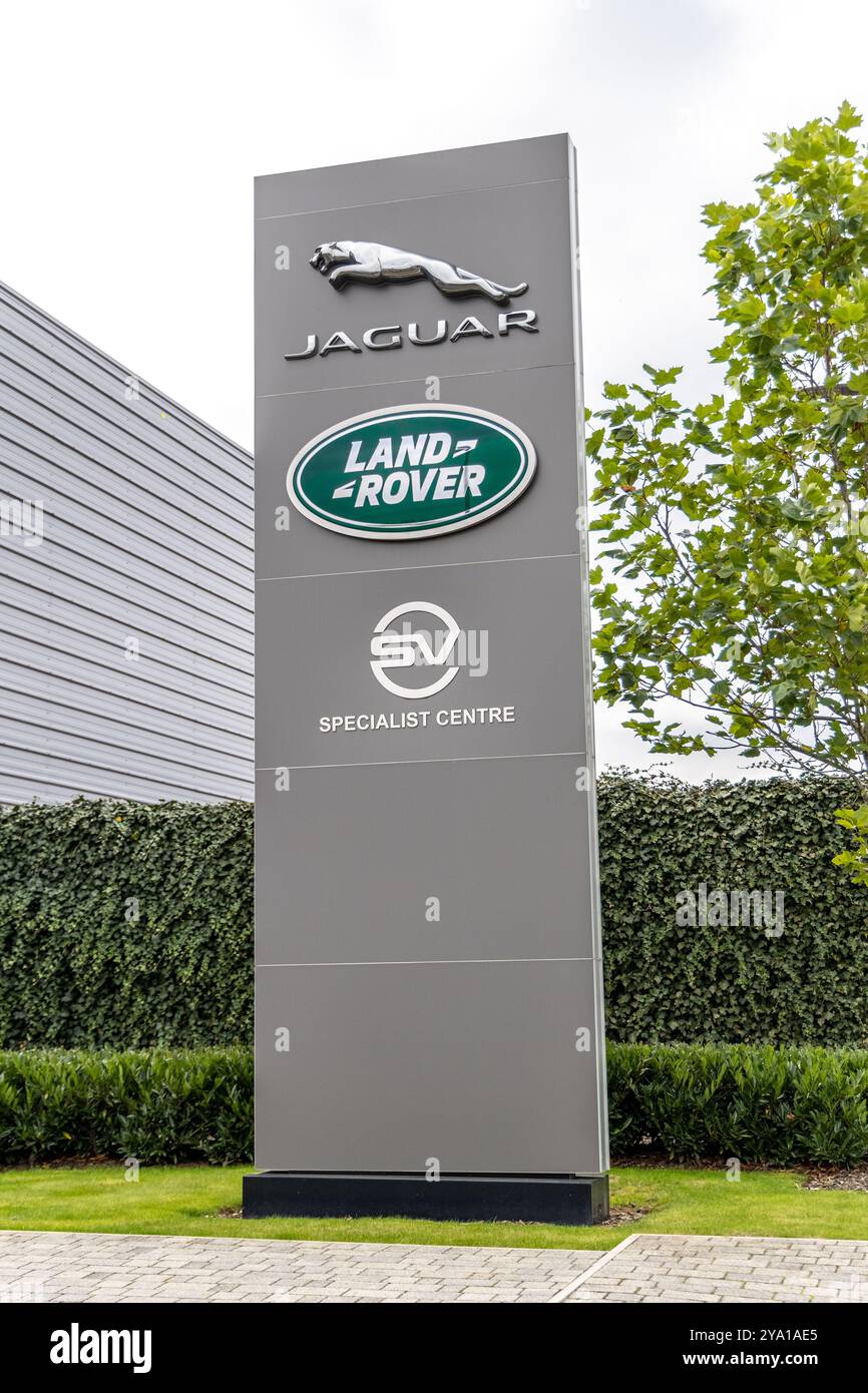 Land rover bristol hi-res stock photography and images - Alamy