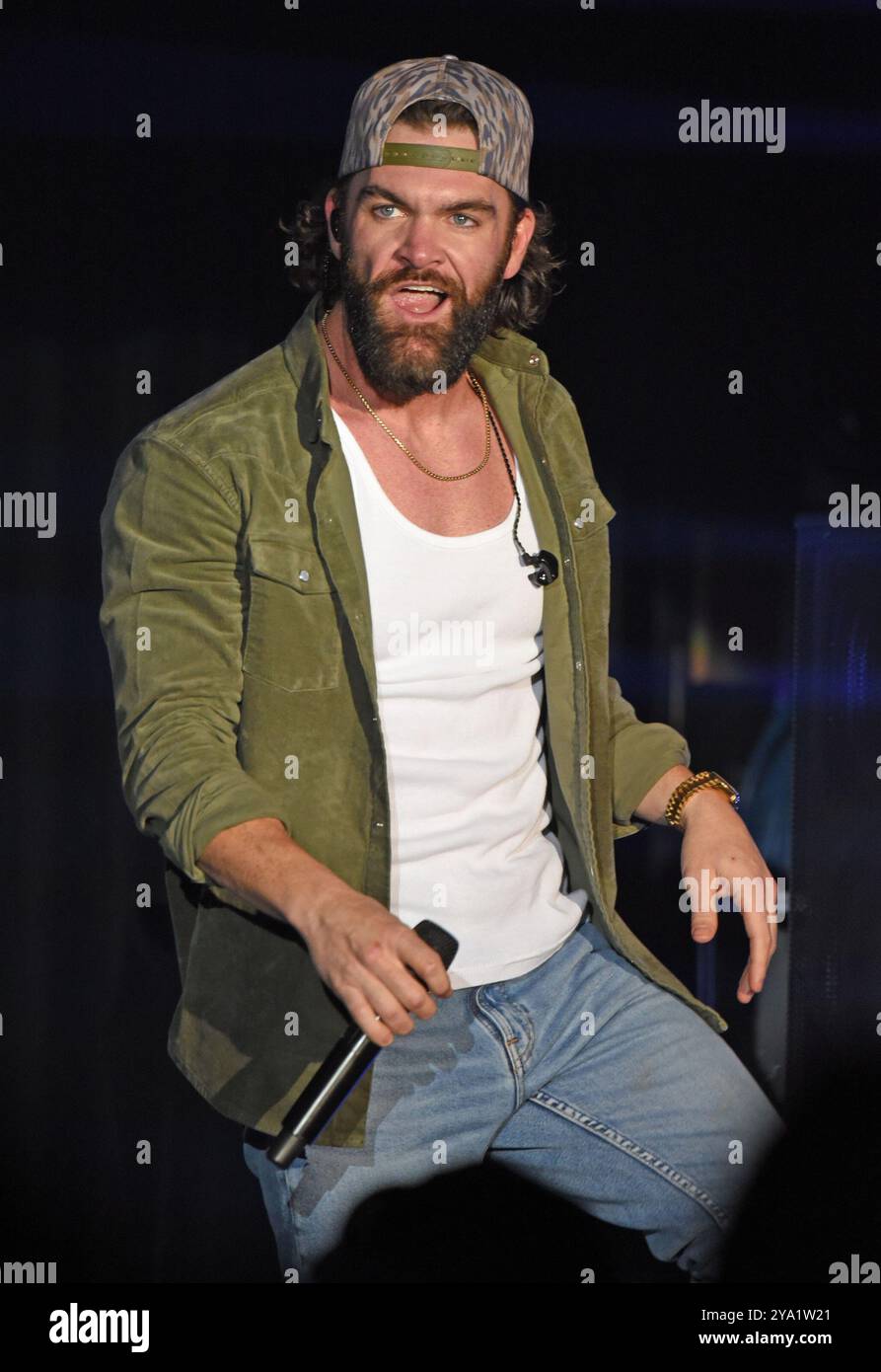 Ga. 11th Oct, 2024. Dylan Scott on stage for Dylan Scott in Concert ...