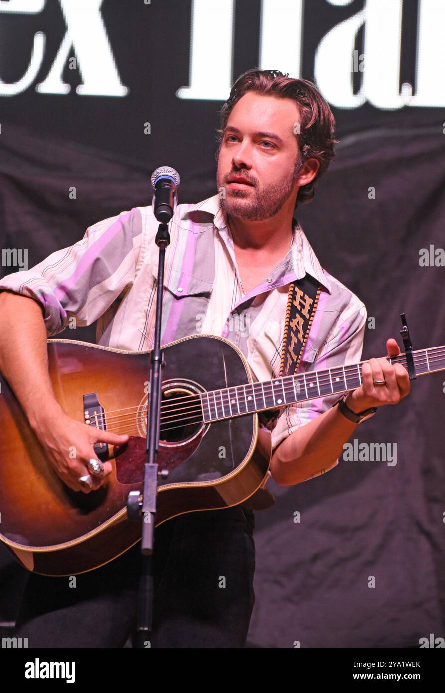 Ga. 11th Oct, 2024. Alex Hall on stage for Dylan Scott in Concert ...