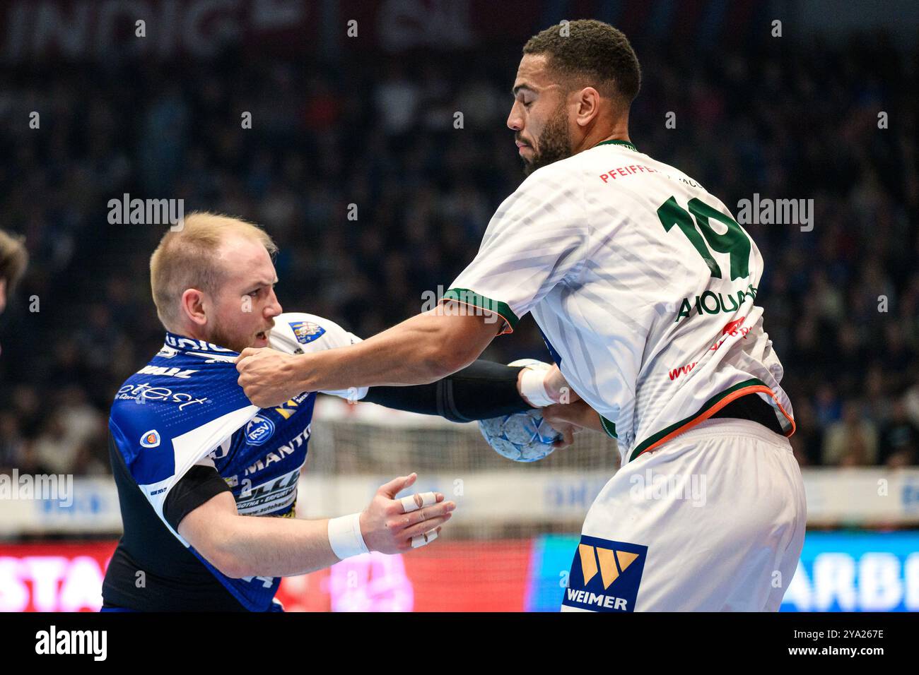 Peter Walz (ThSV Eisenach, #14), Philipp Ahouansou (Rueckraum Links, HSG Wetzlar, #19) GER ...