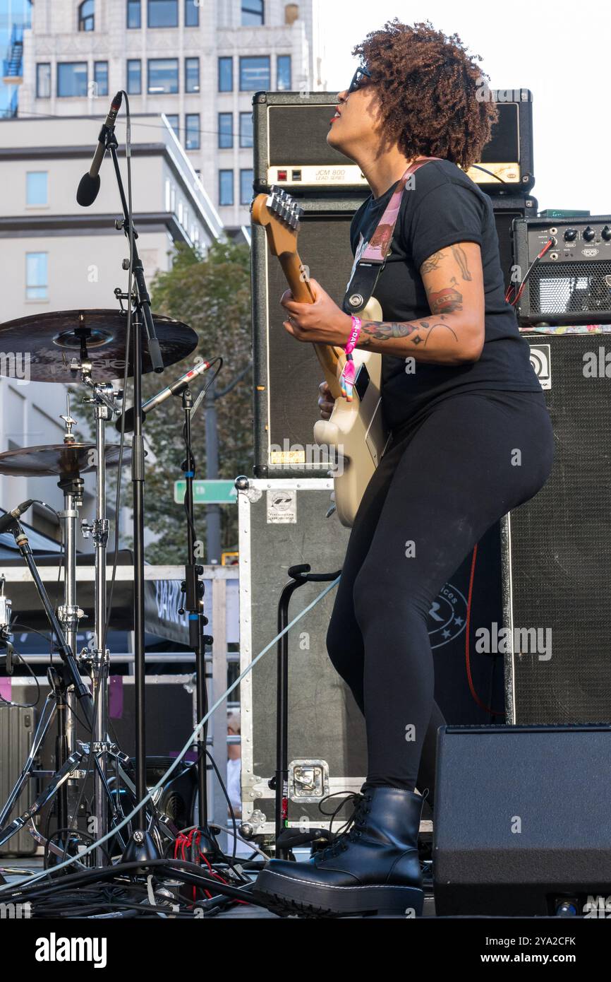 Seattle, USA. 25 Aug, 2024. The Blacktones perform at the Hometeam free Westlake show Stock ...