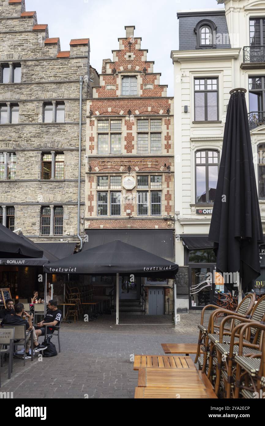 Lively street views old hi-res stock photography and images - Alamy