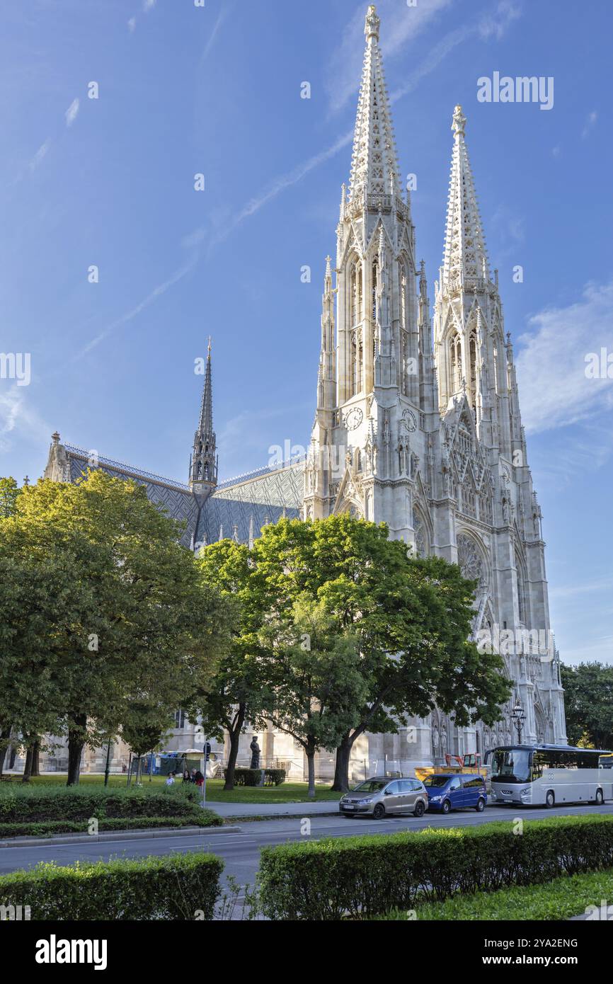 Neo gothic gothic architectural style styles hi-res stock photography ...