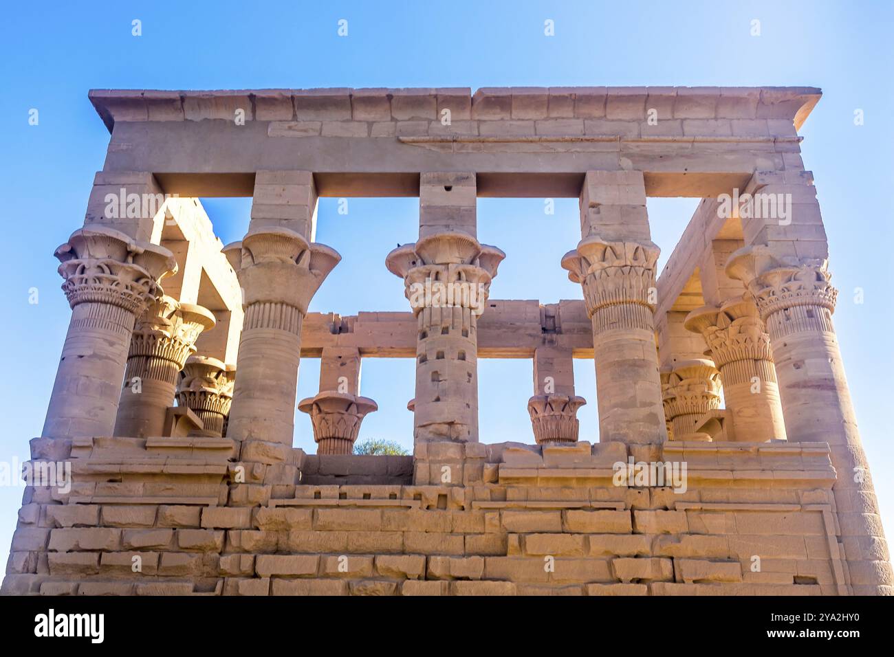 Ancient temples on the river nile hi-res stock photography and images ...