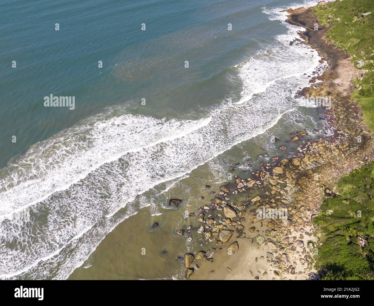 Turquoise blue green ocean waves hi-res stock photography and images ...