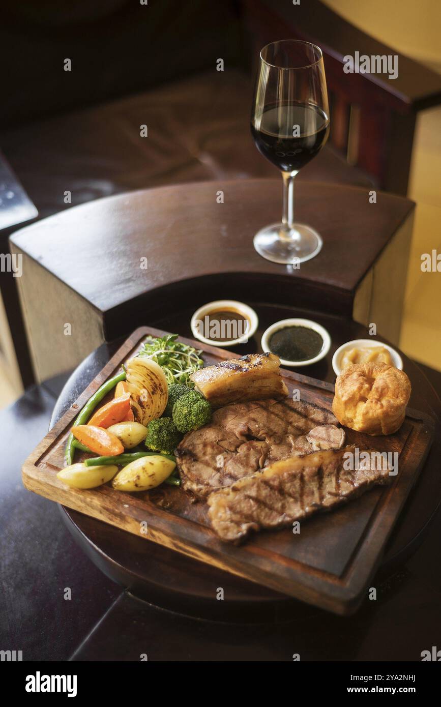 Roast beef and vegetables classic traditional english british meal ...