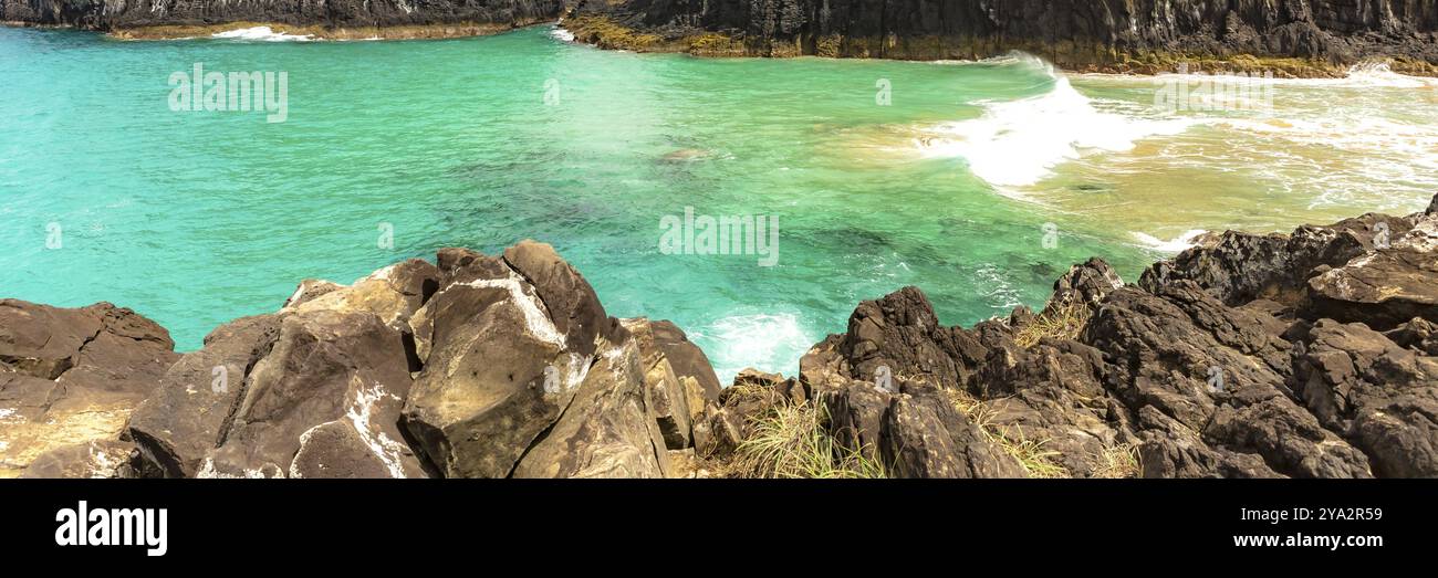 Fernando de Noronha, Brasil. Turquoise water around the Two Brothers ...