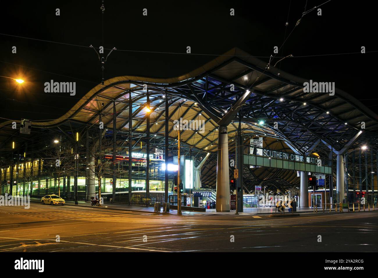 Southern cross rail station exterior hi-res stock photography and ...