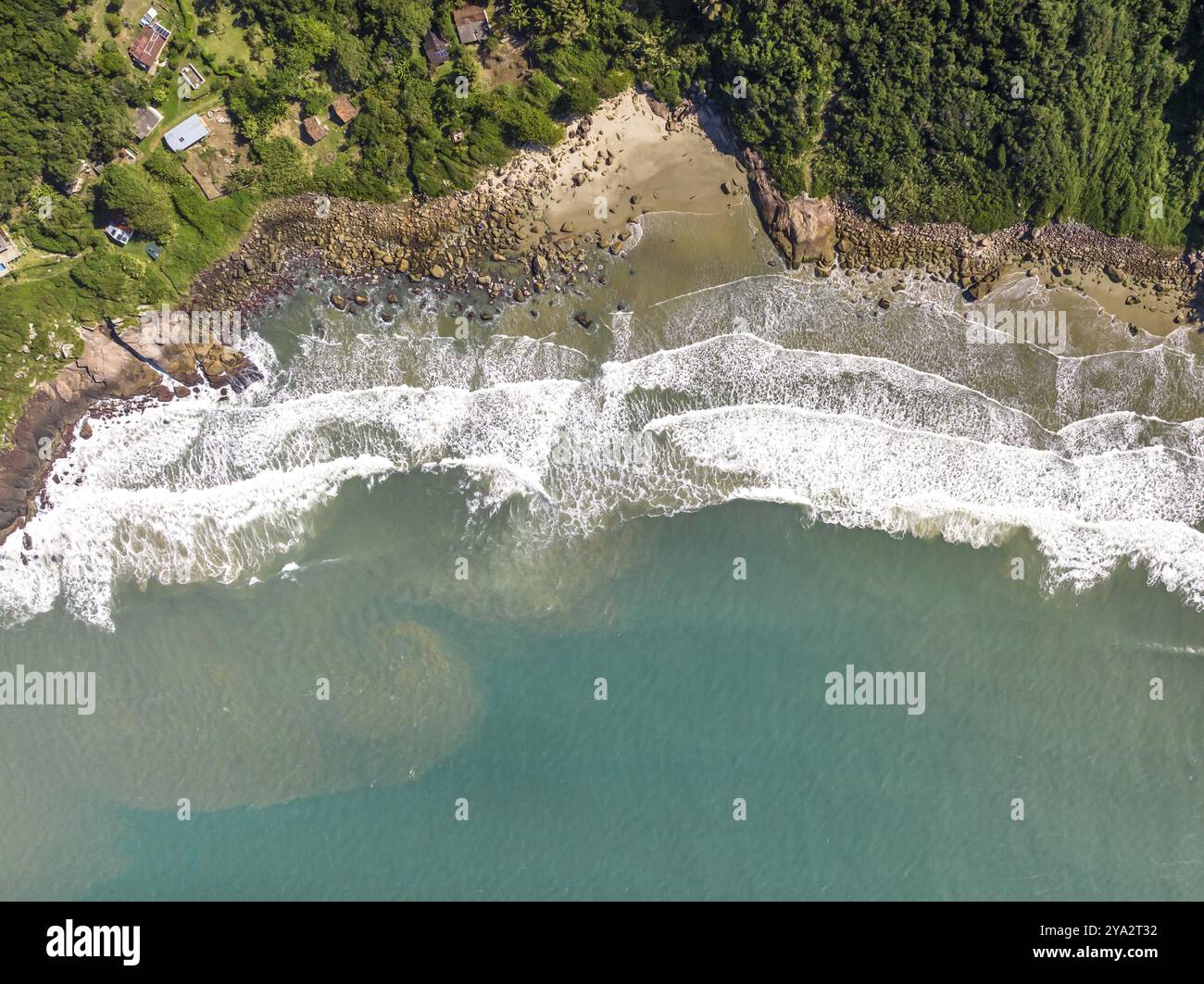 Aerial coastal waves in sea hi-res stock photography and images - Alamy