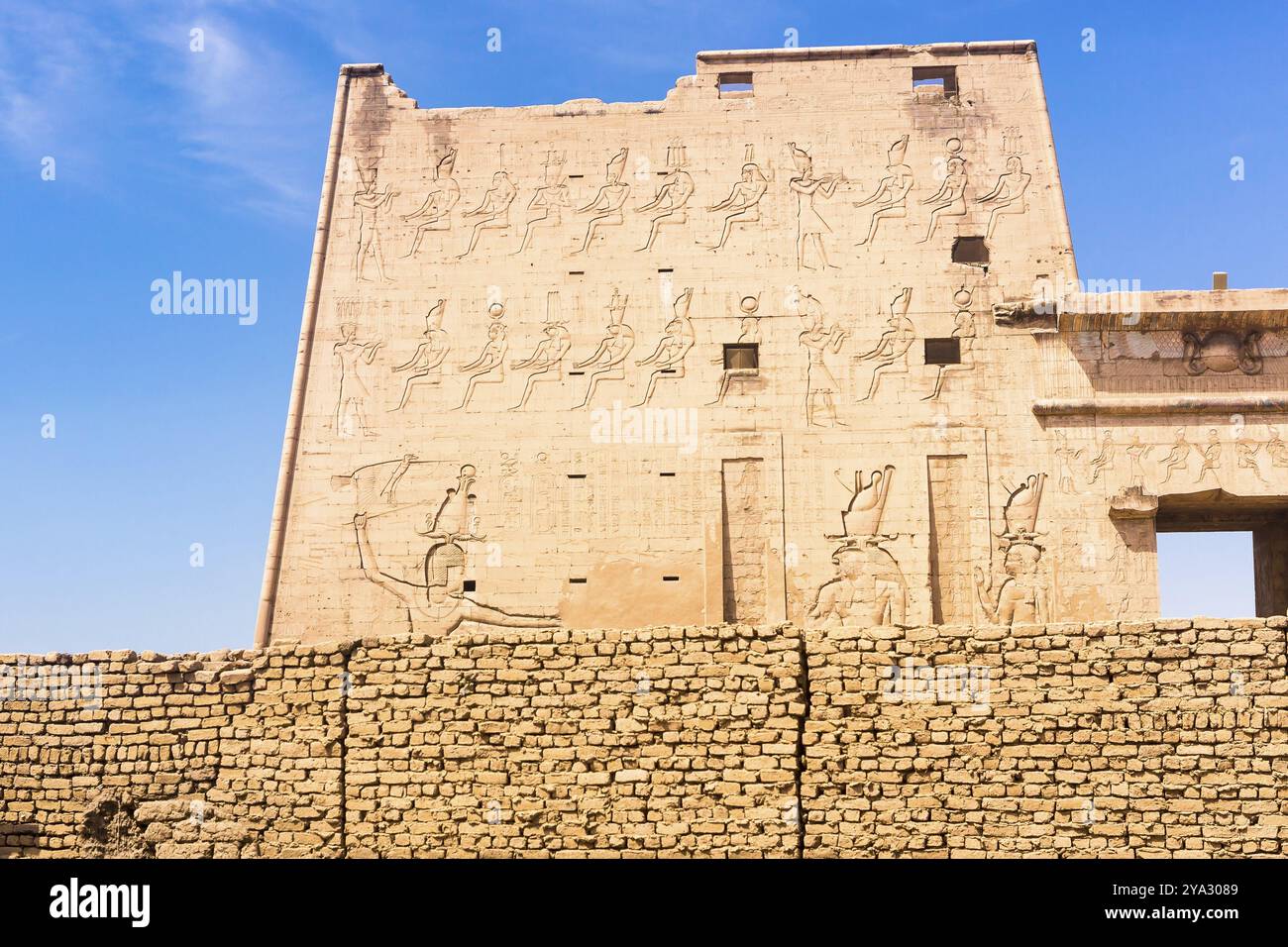 Horus Temple, Edfu, Egypt. Africa Stock Photo - Alamy