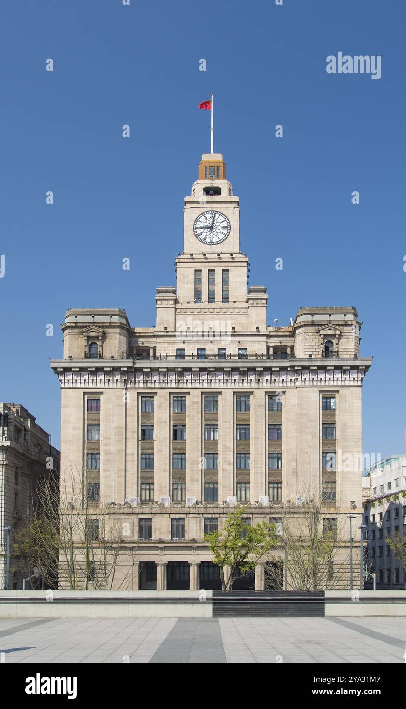 Shanghai old buildings bund hi-res stock photography and images - Alamy