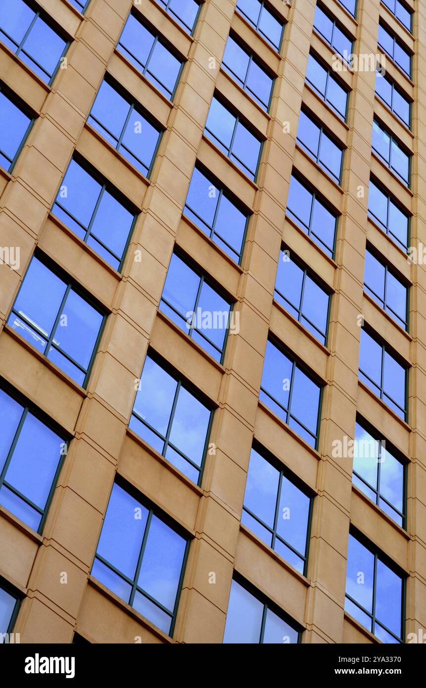 Vertical building construction hi-res stock photography and images - Alamy