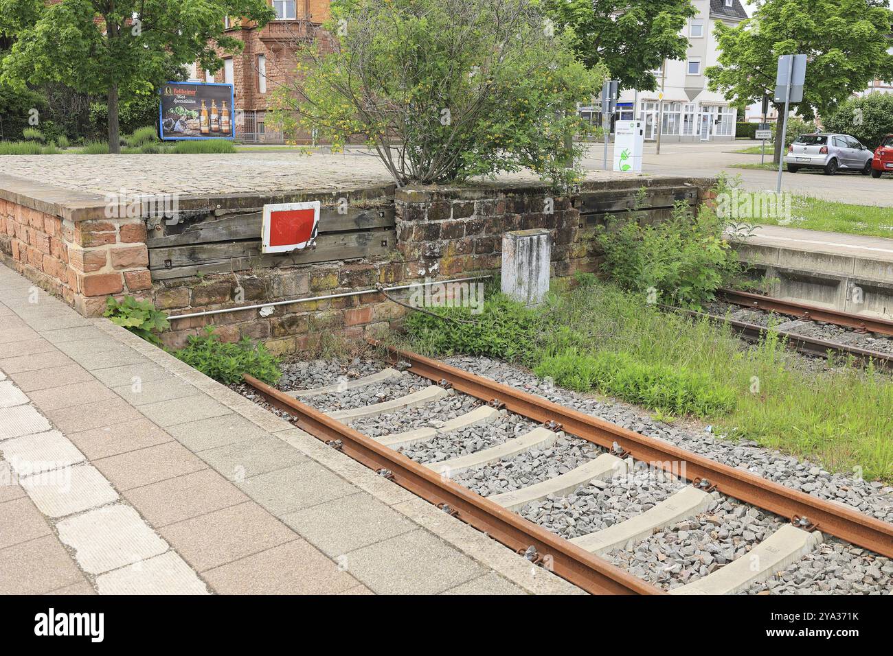 Buffer stop and terminus at Bad Bergzabern railway station Stock Photo ...