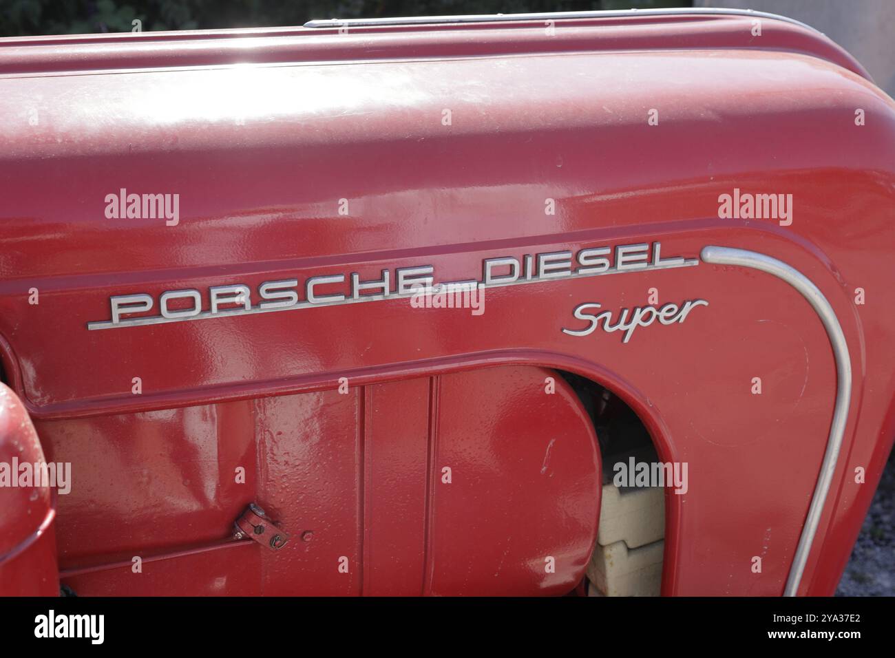 Labelled parts hi-res stock photography and images - Alamy