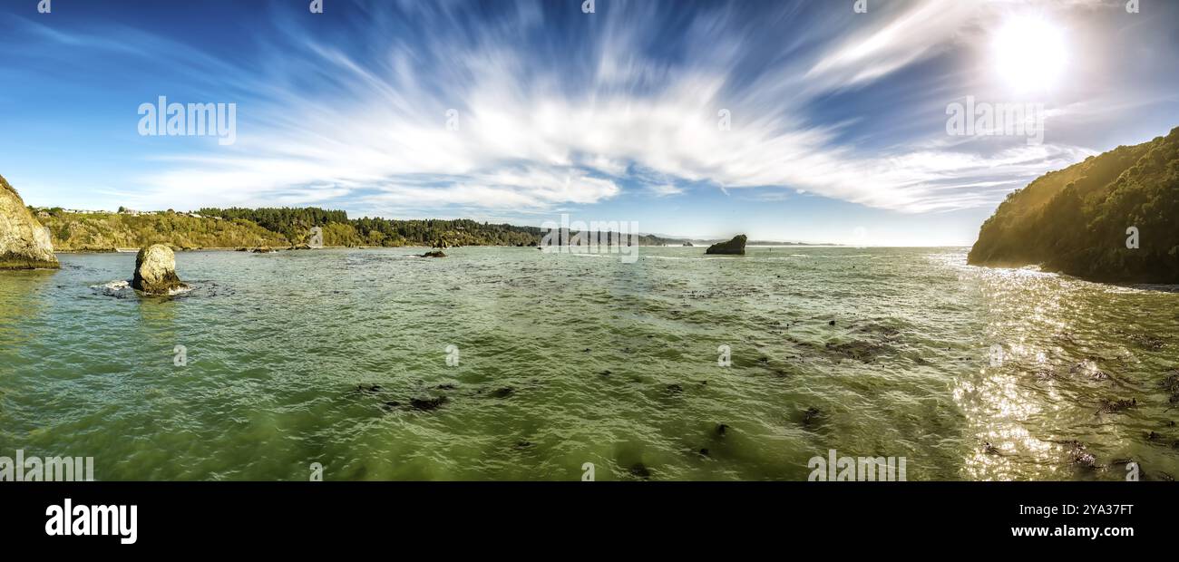 Rocky Beach Landscape, Color Image, Pacific Northwest Stock Photo - Alamy