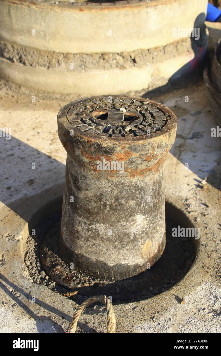 Sewer gate hi-res stock photography and images - Alamy