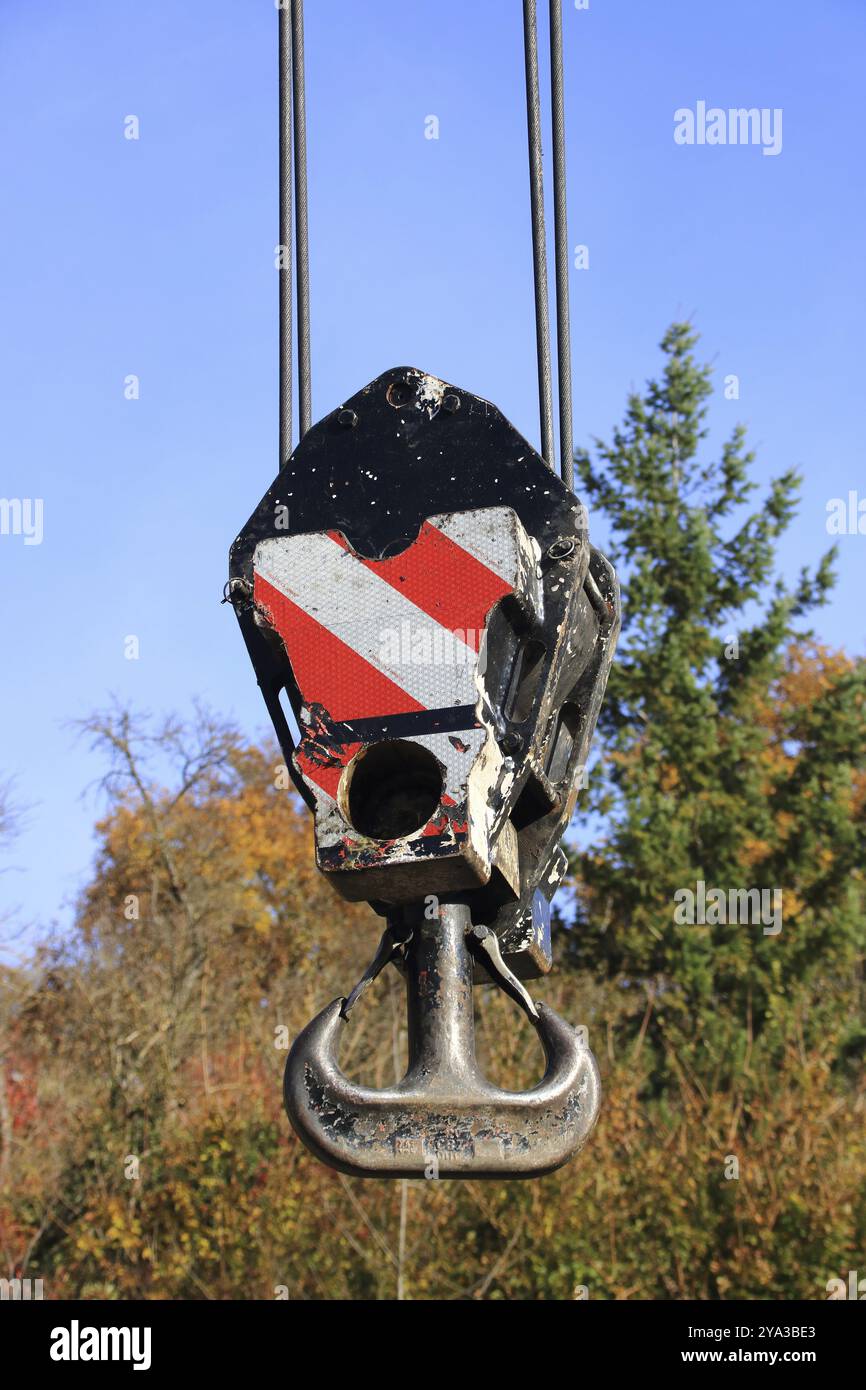 Cable winch with a wire rope Stock Photo - Alamy