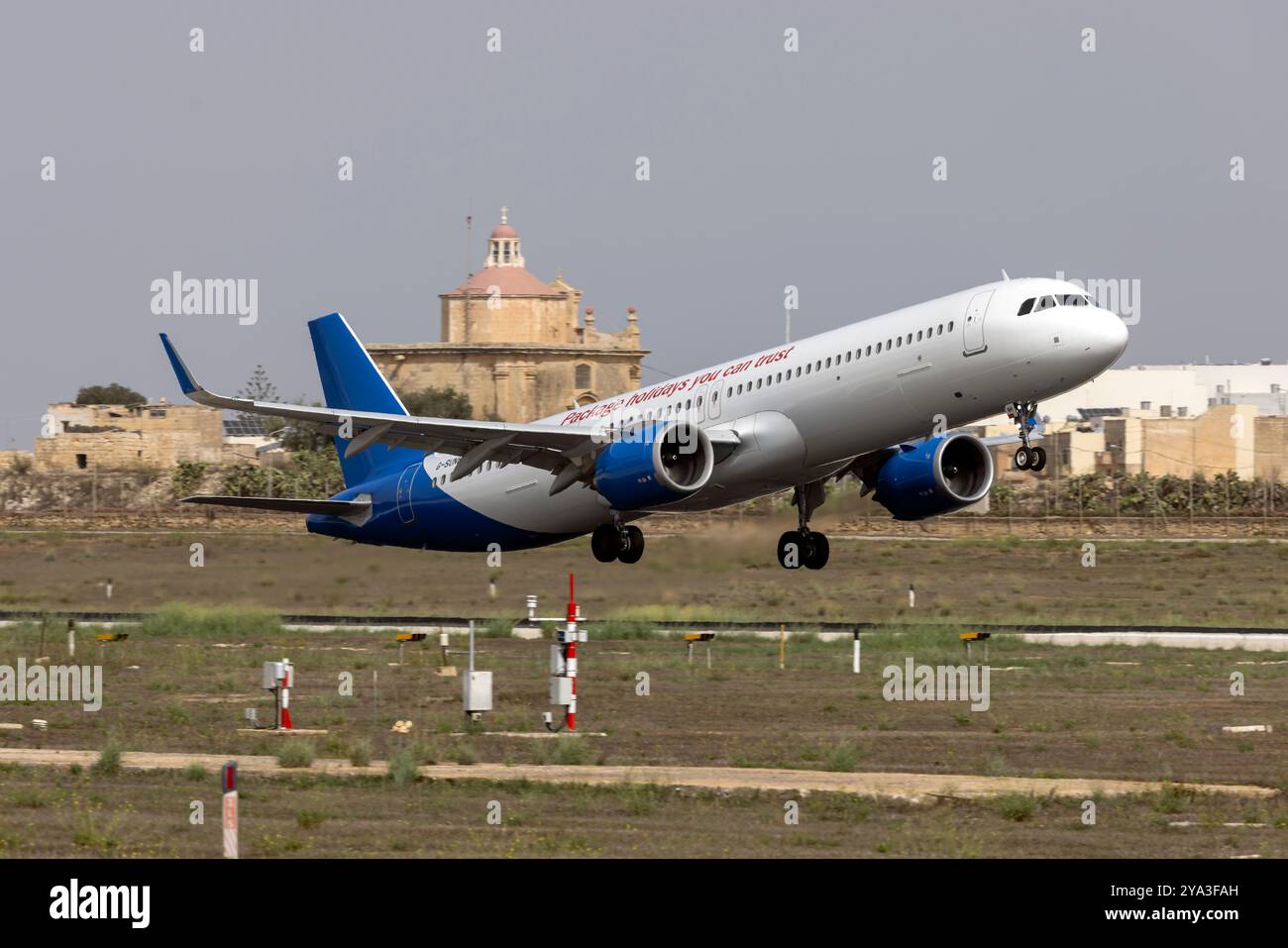 Jet2 airbus a321 airplane hi-res stock photography and images - Alamy