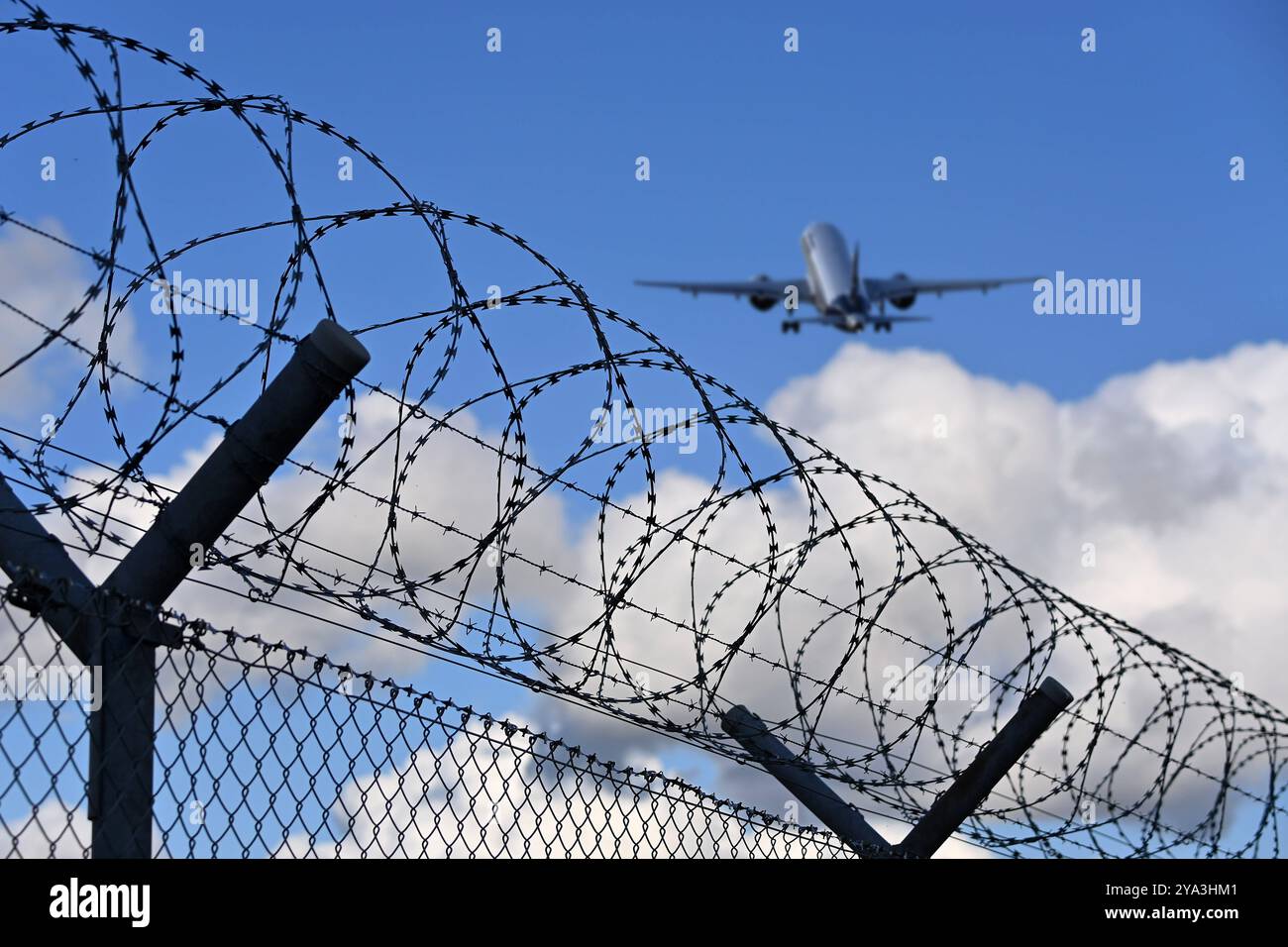 Symbolfoto Abschiebung abgewiesener Asylanten,Fluechtlinge,Migranten ...