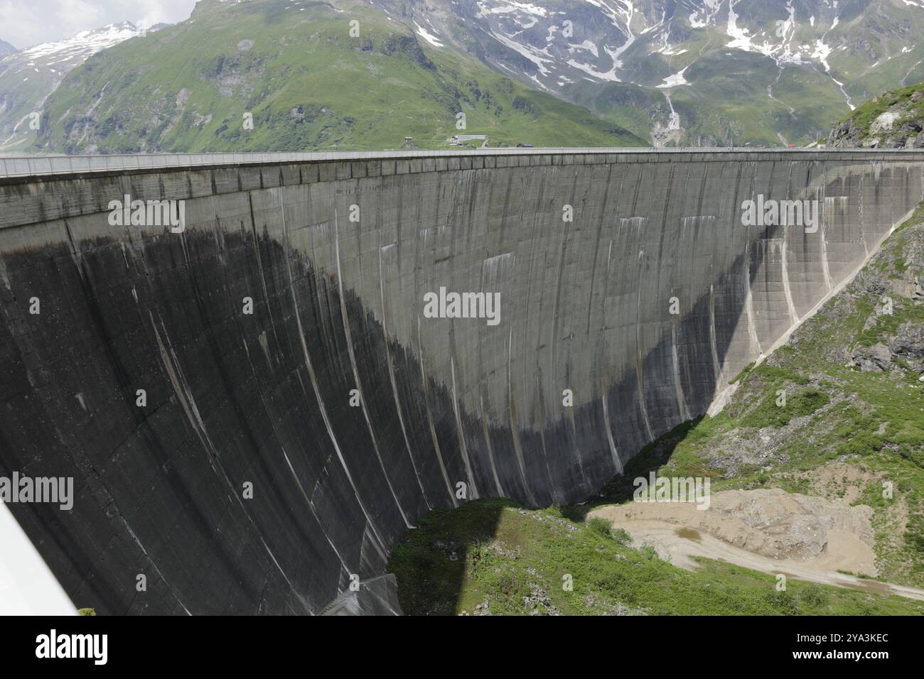 Dam walls hi-res stock photography and images - Alamy