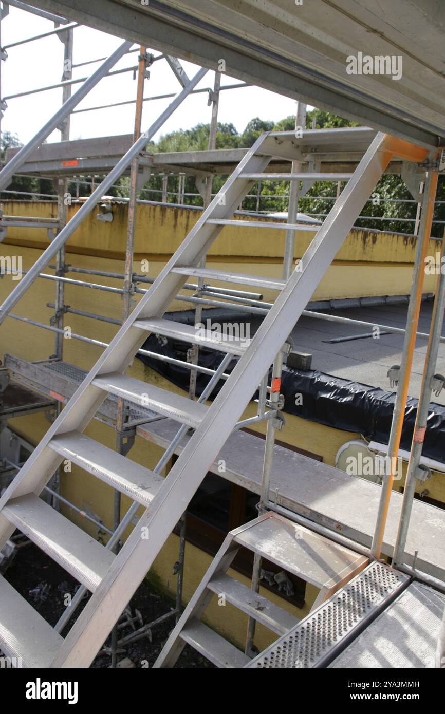 Construction scaffolding storage hi-res stock photography and images ...