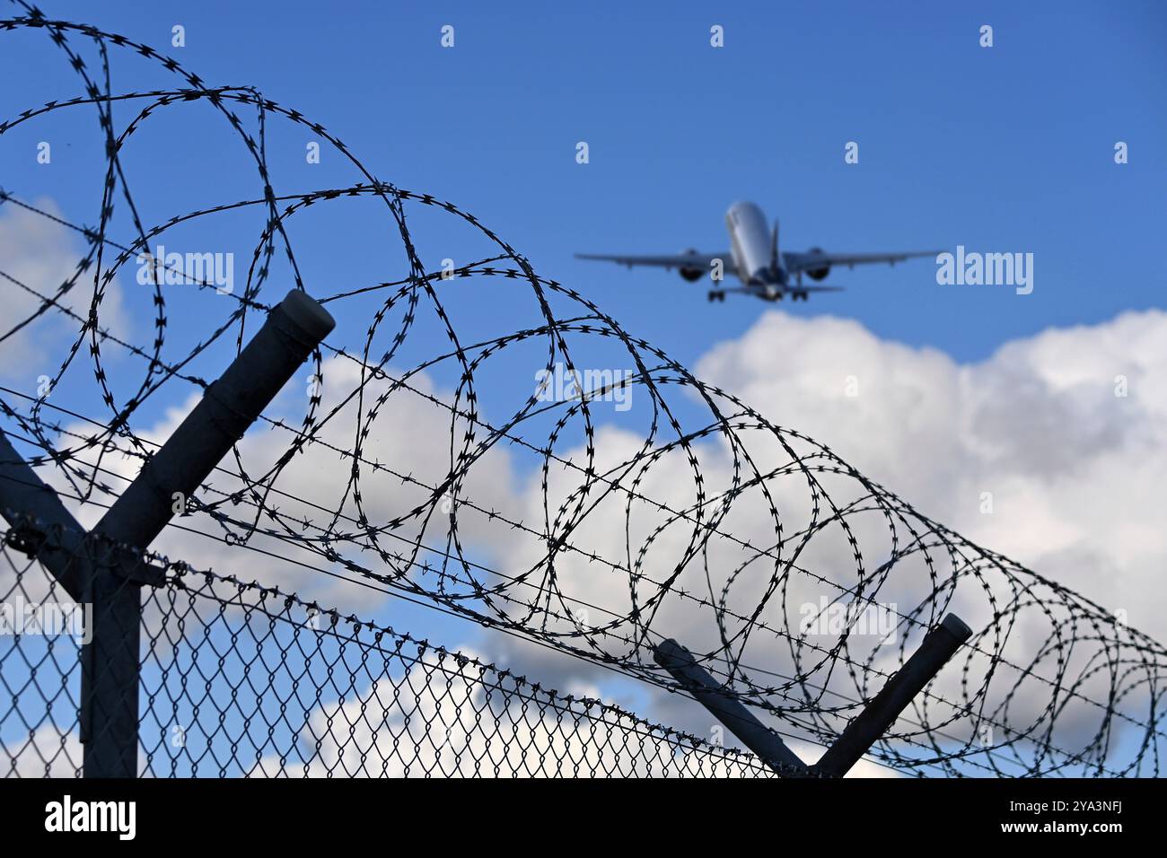 Symbolic photo of the deportation of rejected asylum seekers hi-res ...