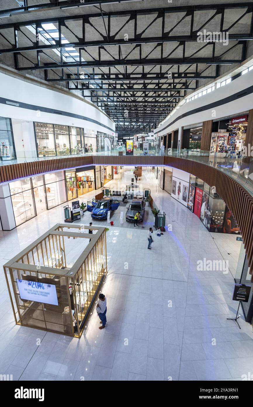 Tribeca Mall, shopping centre, huge, gigantic, modern, Indian Ocean ...