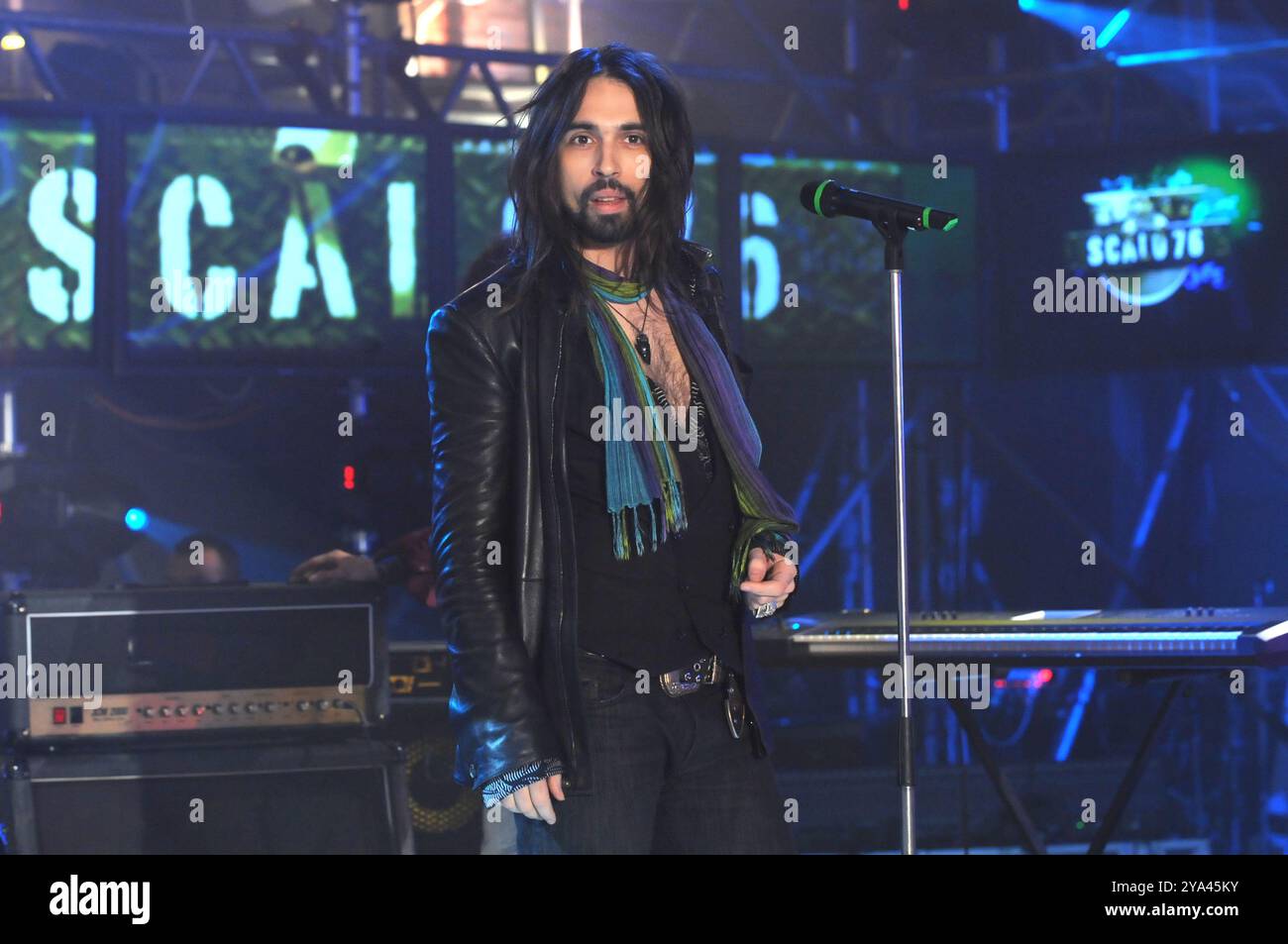 Singer italian rock band hi-res stock photography and images - Alamy