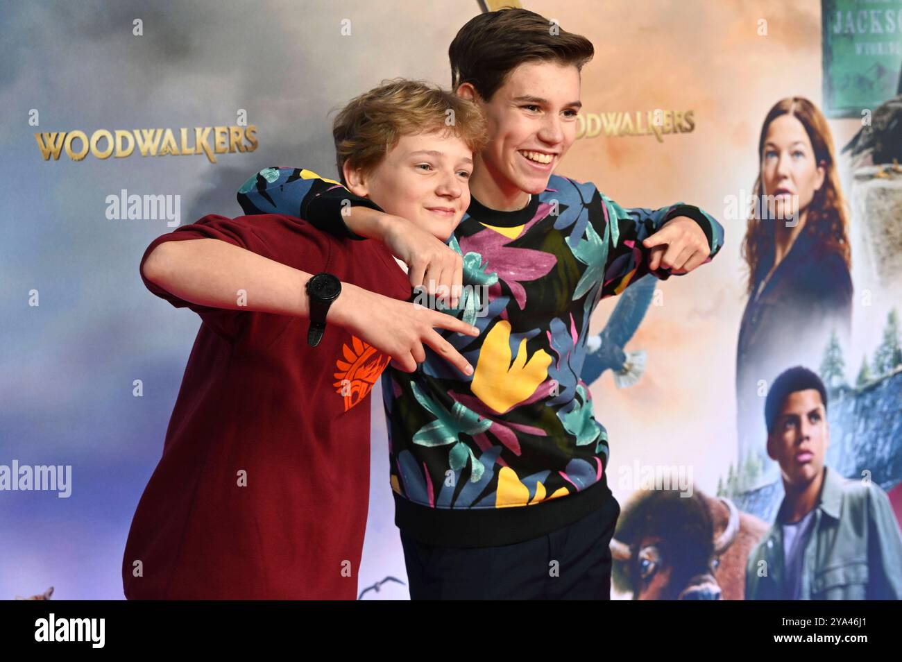 Viv Lee Thomas und Finlay Hartinger bei der Premiere des Kinofilms ...