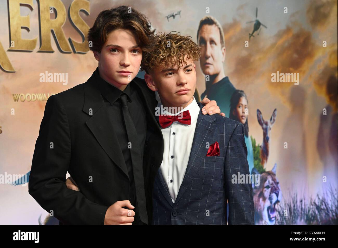 Emile Cherif und Emil Bloch bei der Premiere des Kinofilms Woodwalkers ...