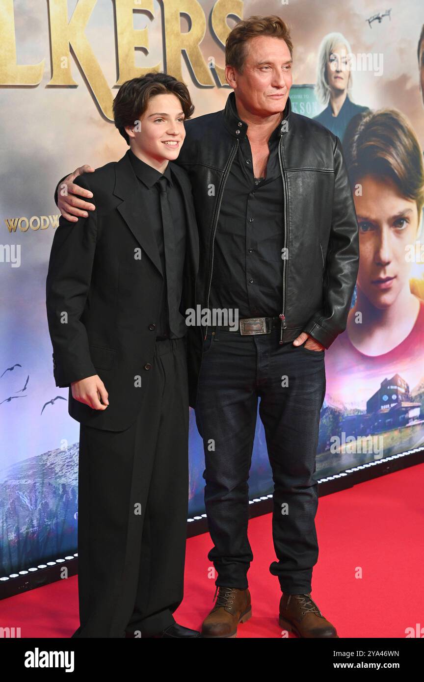 Emile Cherif und Oliver Masucci bei der Premiere des Kinofilms ...