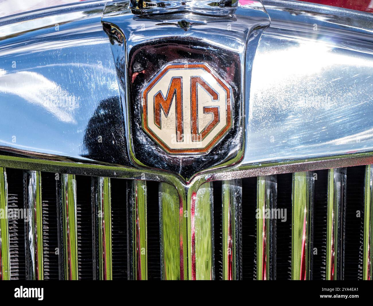 MG Classic Car Logo Stock Photo - Alamy