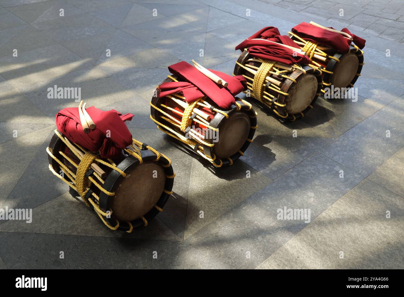 Kerala chenda melam hi-res stock photography and images - Alamy