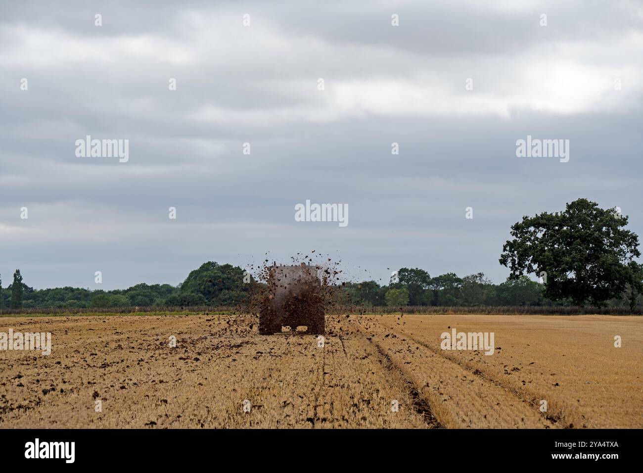 Spreading muck hi-res stock photography and images - Alamy