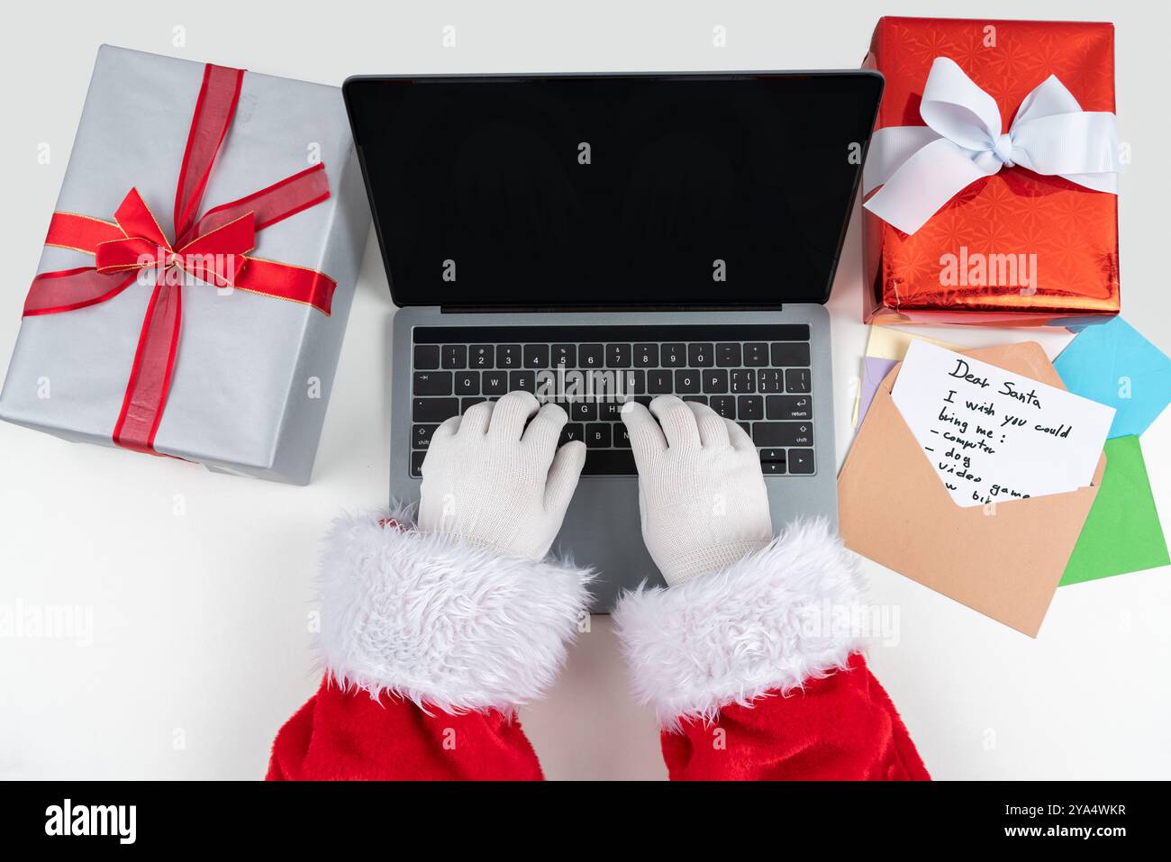 Overhead shot white laptop hi-res stock photography and images - Alamy