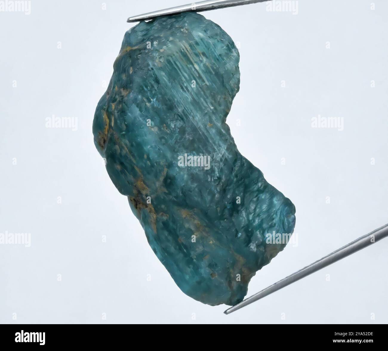 Exquisite Natural Aquamarine Gemstone with Unique Curvature and ...