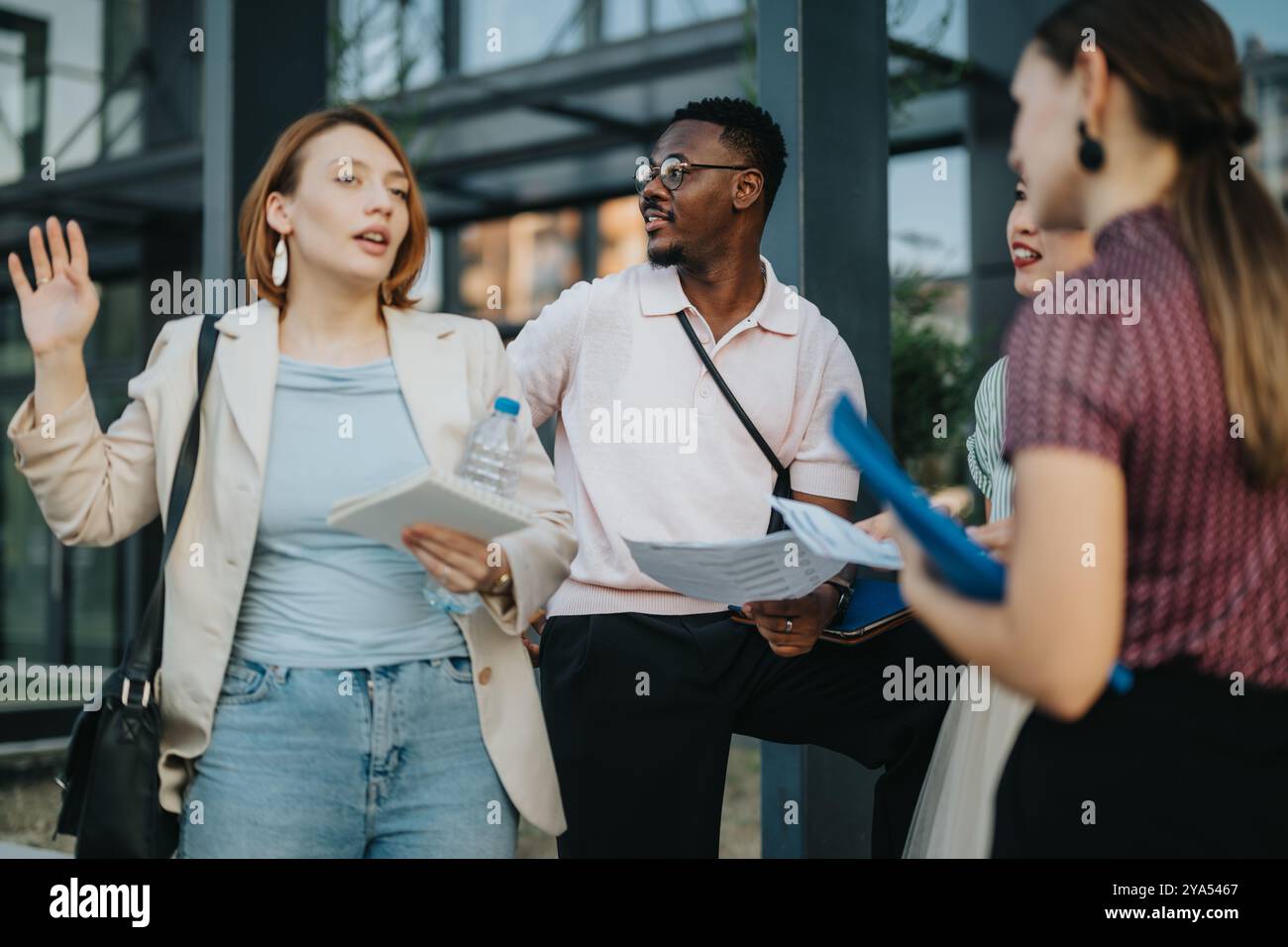 Corporate group outdoor session hi-res stock photography and images - Alamy
