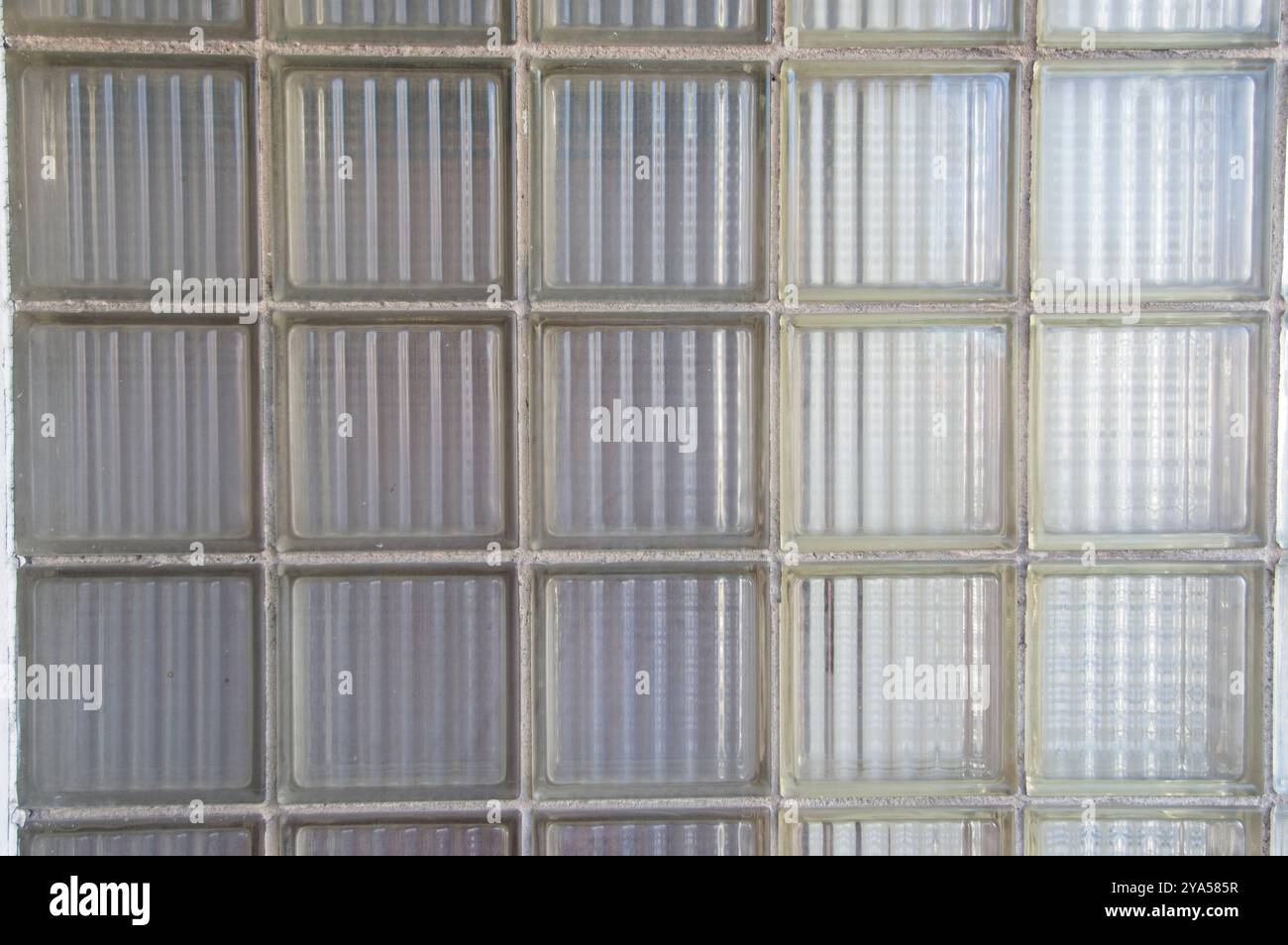 Glass blocks building hi-res stock photography and images - Alamy