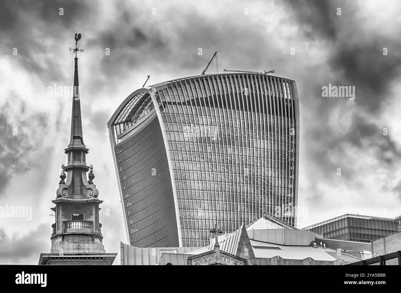 LONDON - MAY 29: The 20 Fenchurch Street aka Walkie Talkie building in ...