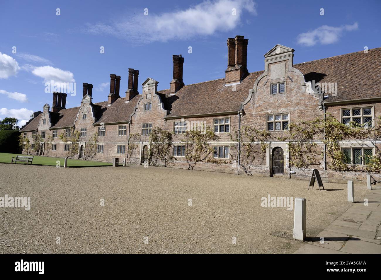 Jacobean estate hi-res stock photography and images - Alamy