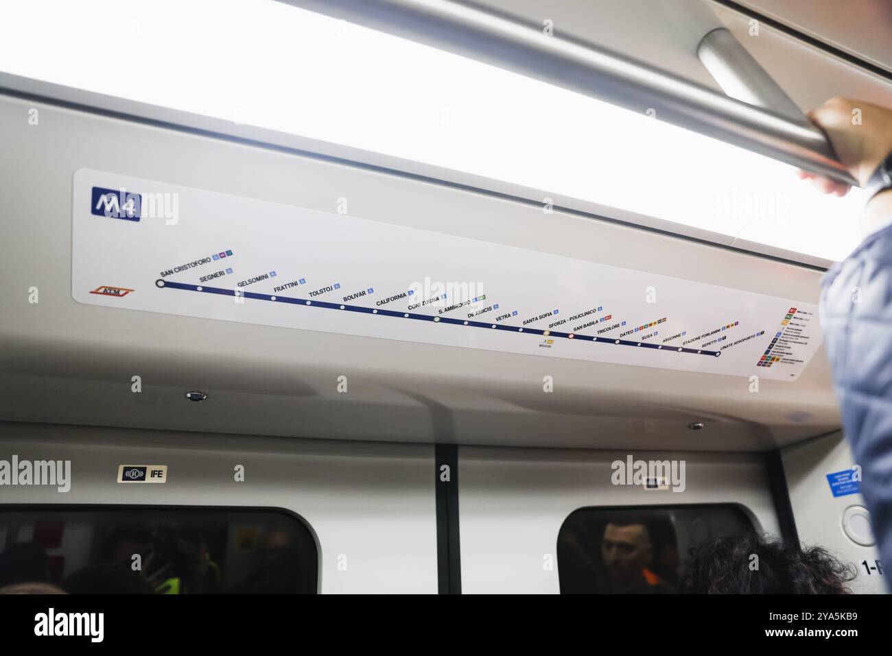 Metro milan map hi-res stock photography and images - Alamy