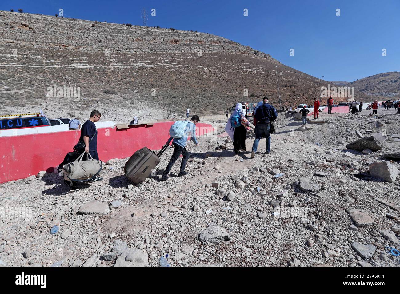 Masnaa Border Crossing, Lebanon. 11th Oct, 2024. This photo shows ...
