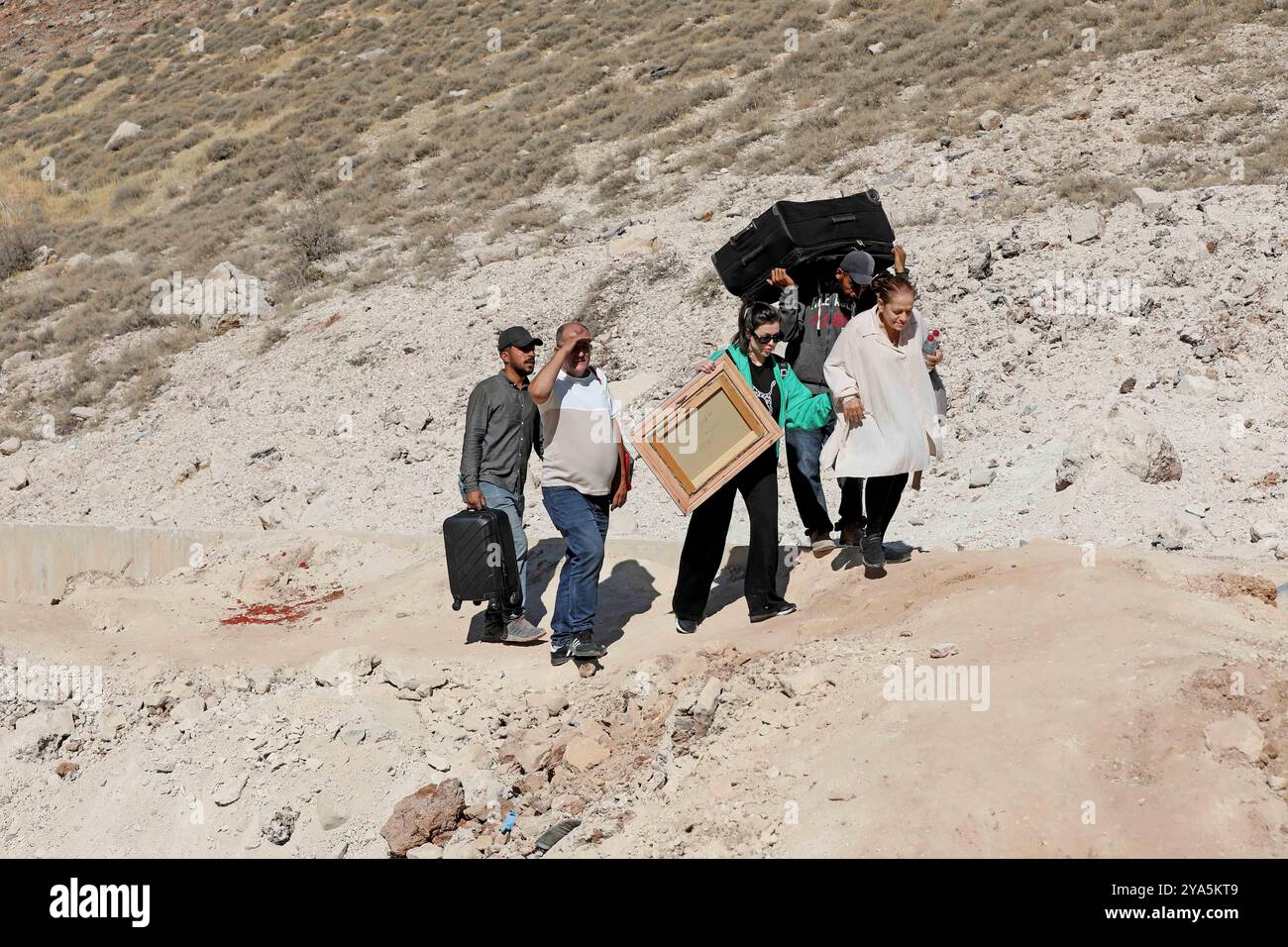 Masnaa Border Crossing, Lebanon. 11th Oct, 2024. This photo shows ...