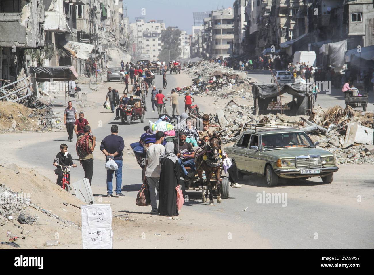 Middle East news.A large number of people were displaced from the ...